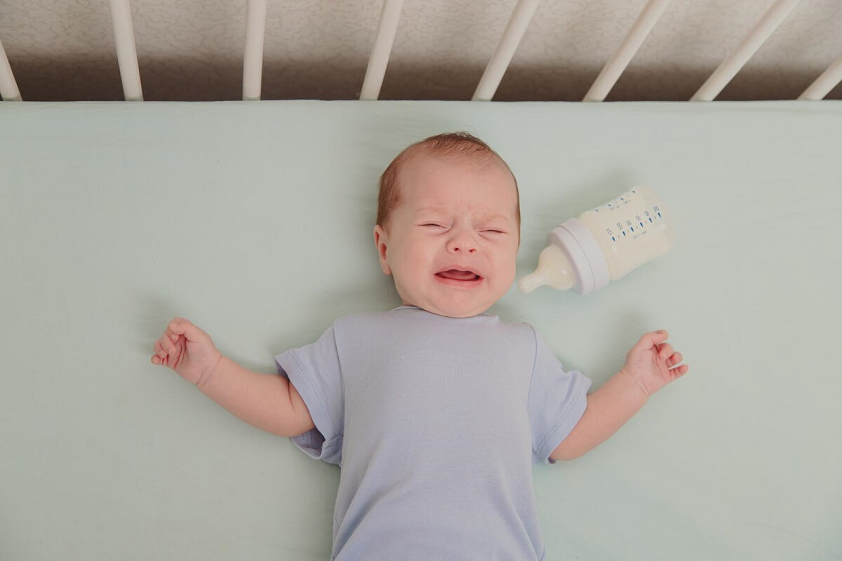Mon bébé ne tient pas 3h entre les biberons et ça m'inquiète